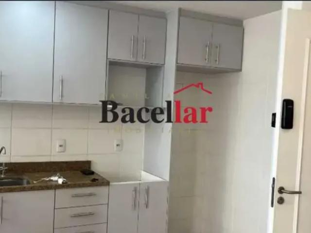 Apartamento: / Residencial / Engenho Novo