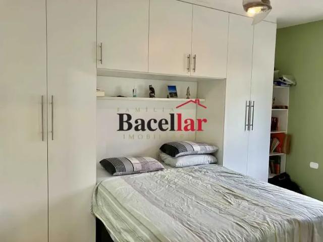 Apartamento: / Residencial / Grajaú