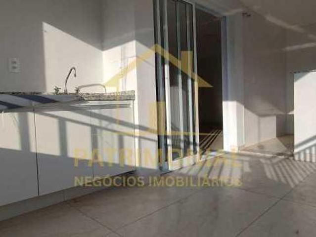 Apartamento: / Residencial / Jardim Country Club