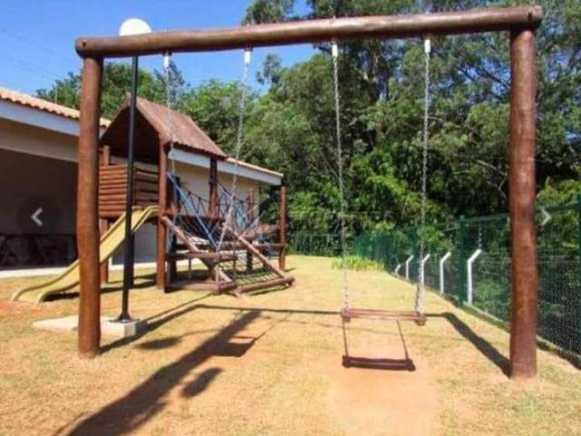 Apartamento: / Residencial / Jardim Ester
