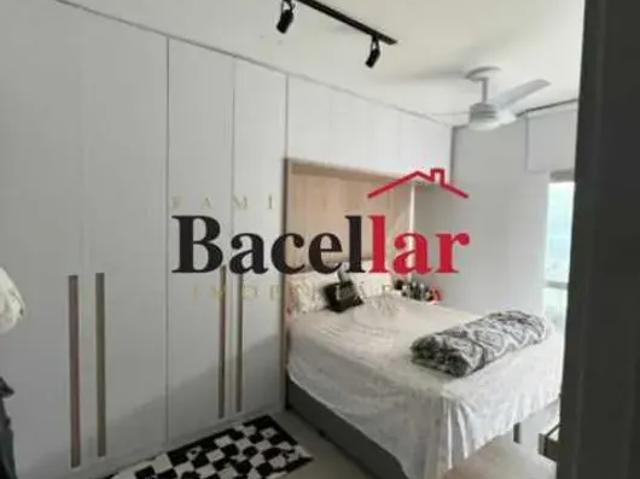 Apartamento: / Residencial / Lagoa