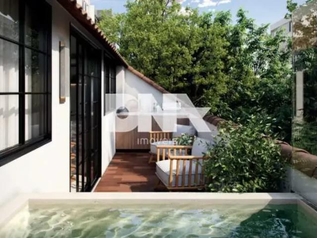 Apartamento: / Residencial / Leblon