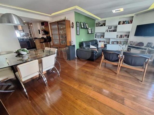 Apartamento Residencial MOEMA Área Útil: 130 m² Área Total: 130 m²