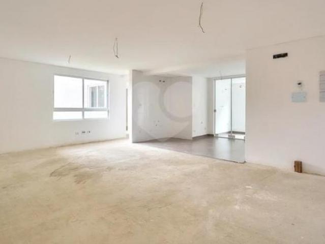 Apartamento Residencial no Bairro Água Verde