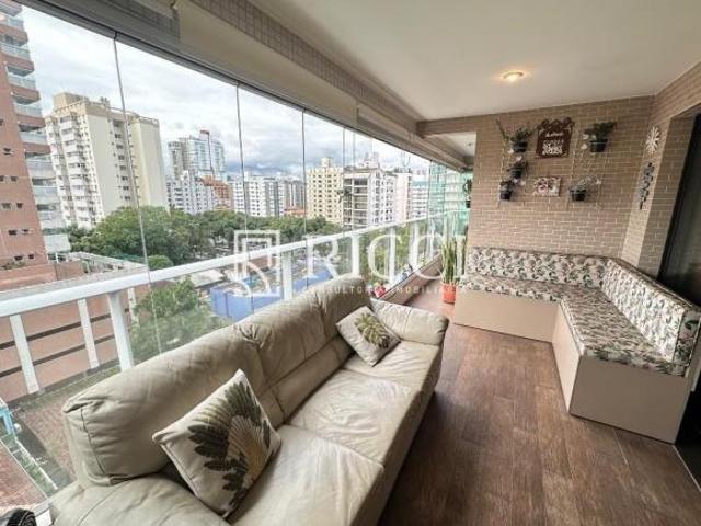 Apartamento residencial para Venda Gonzaga, Santos 3 dormitórios sendo 2 suítes, 2 salas, 5 banheiro