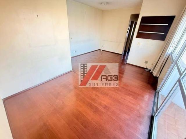 Apartamento rico em móveis planejados, varanda, vaga coberta e fixa e lazer no Bairro do Limão