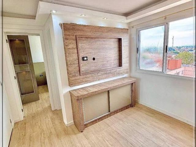 Apartamento rico em detalhes! Localizado no Bairro