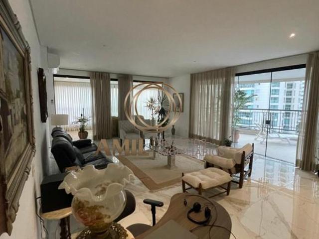 Apartamento / Royal Palace / Jardim Aquarius / 04 dormitórios / 04 suites / São José dos Campos