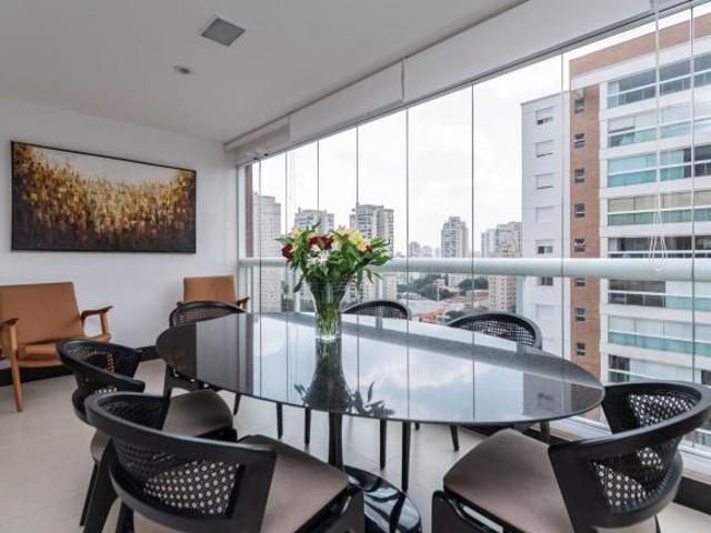 Apartamento Rua Marco Aurélio na Vila Romana com 3 suítes e 3 vagas mobiliado