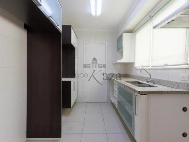 Apartamento Santa Cecília 3 Suítes 156,17m²