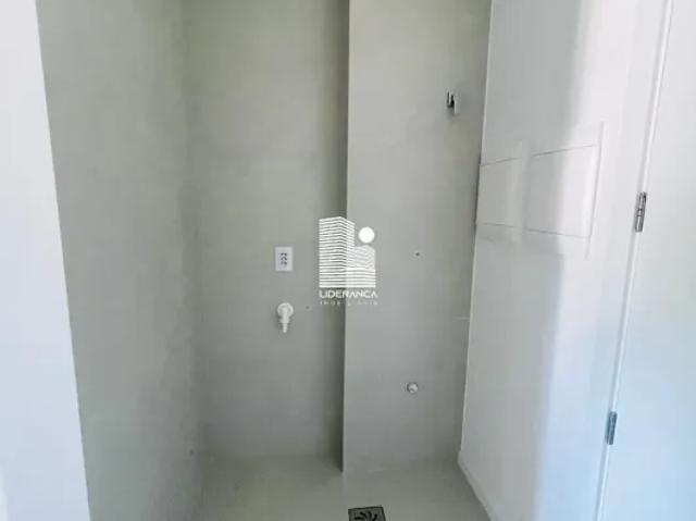 Apartamento, Saco Grande, 02 Dormitórios/01 Suíte
