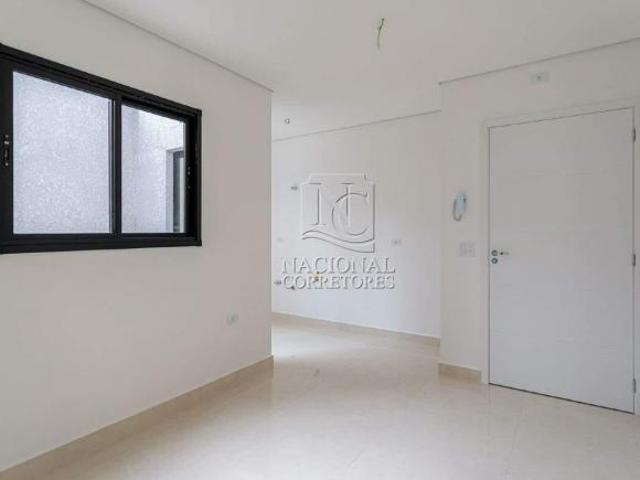 Apartamento sem condomínio à venda em Utinga | 2 dormitórios, suíte e elevador
