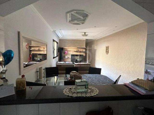 Apartamento sem condomínio, apenas 2 unidades no prédio 107 m² Òtima localização