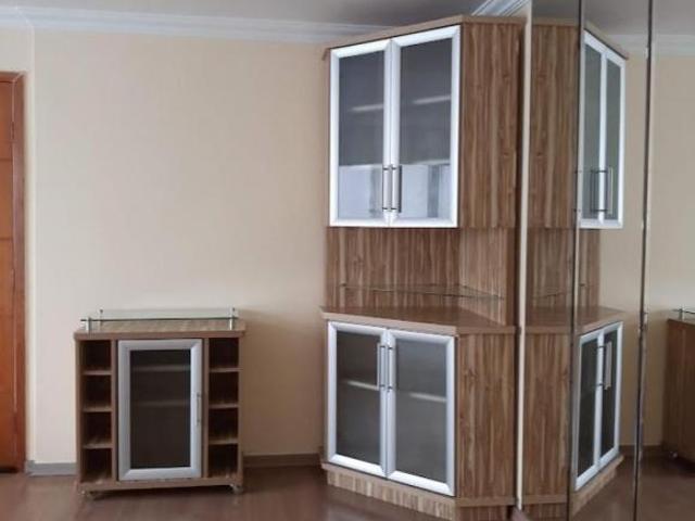 Apartamento Semi mobiliado, 03 quartos com suíte, no Água Verde/Porão em Curitiba PR