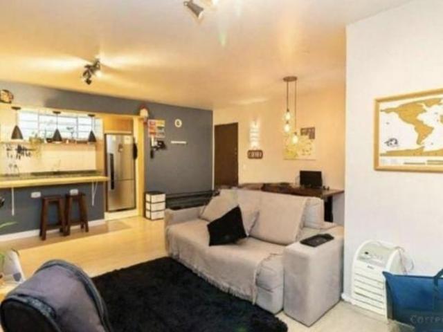 Apartamento Semi mobiliado, 02 quartos c/suíte, vaga ampla coberta, no Cabral em Curitiba PR