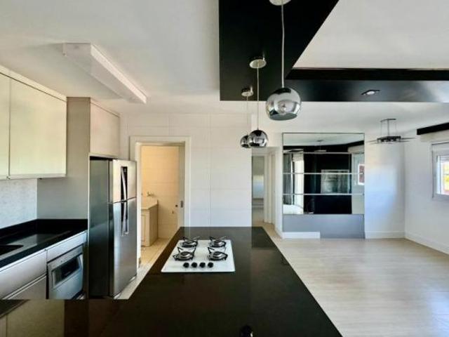 Apartamento semi mobiliado 2 dormitórios 1 suite para venda próximo ao Shopping Villagio Caxias