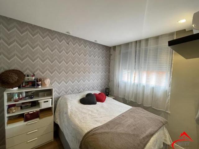 Apartamento semi mobiliado 3 dormitórios 1 vaga de garagem na Rua Sadi Castro