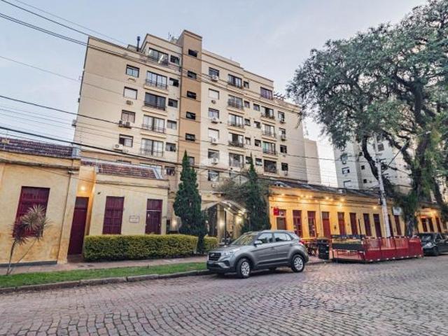 Apartamento semi mobiliado, 3 Dormitorios no Bairro São Geraldo, em Porto Alegre