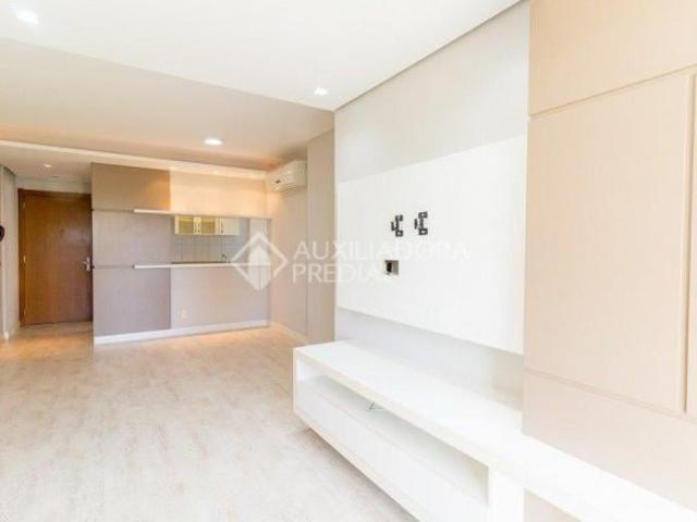 Apartamento semi mobiliado,três quartos,suíte,churrasqueira,garagem,infra estrutura,portaria 24h