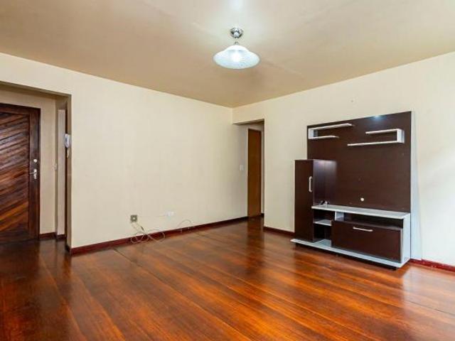 Apartamento semi mobiliado à Venda no Novo Mundo 2 Quartos 1 Vaga coberta 315mil