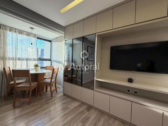 Apartamento Semi Mobiliado à Venda no Bacacheri |