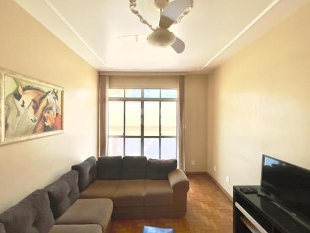 Apartamento semi mobiliado a venda no centro de Santa Maria