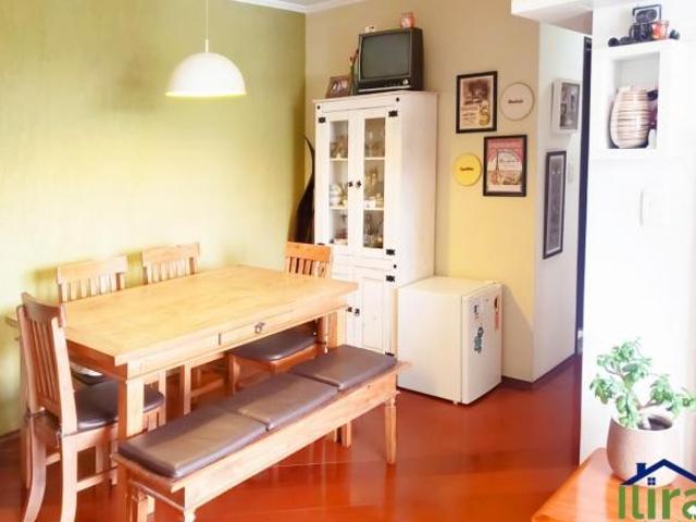 Apartamento semi mobiliado á venda no Continental com 3 dormitorios
