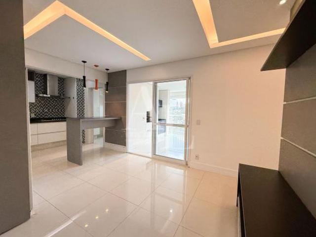 Apartamento semi mobiliado à venda com 2 dormitórios em Alphaville 18 do Forte London