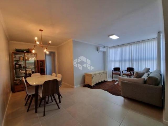 Apartamento Semi mobiliado à venda com 2 quartos, suíte no Bairro Dores em Santa Maria