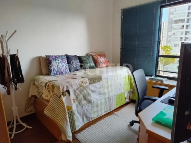 Apartamento semi mobiliado a venda de 171,00m² útil, com 4 quartos e 3 vagas, na Vila Mascote!