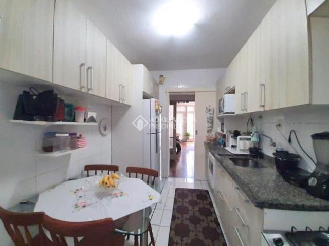 Apartamento Semi Mobiliado à Venda em Porto Alegre