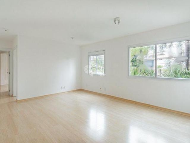 Apartamento semi mobiliado com 3 Dormitórios, transformado em 2 no Bairro Humait