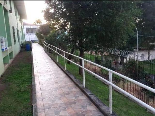 APARTAMENTO SEMI MOBILIADO COM 3 DORMITÓRIOS NO CIC