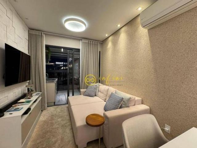 Apartamento Semi Mobiliado com 3 Quartos, sendo 1 Suíte à venda, 88 m² por R$ 1.100.000 Condomíni