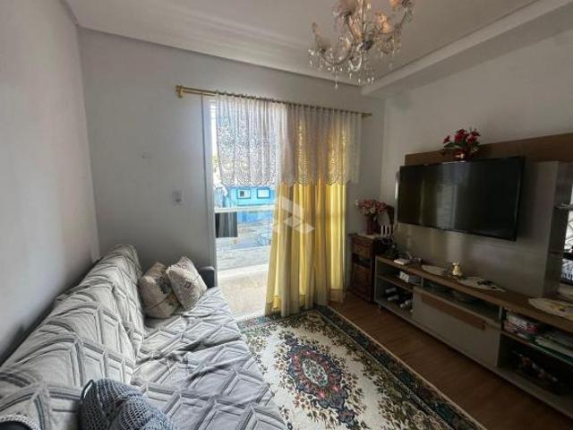 Apartamento Semi mobiliado com 02 Dormitórios, sacada com churrasqueira