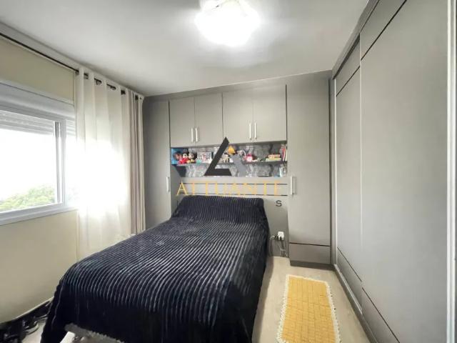 Apartamento semi mobiliado com 2 dormitórios