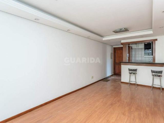 Apartamento semi mobiliado com 2 dormitórios, 1 vaga de garagem, no bairro Passo D'areia COD: 313