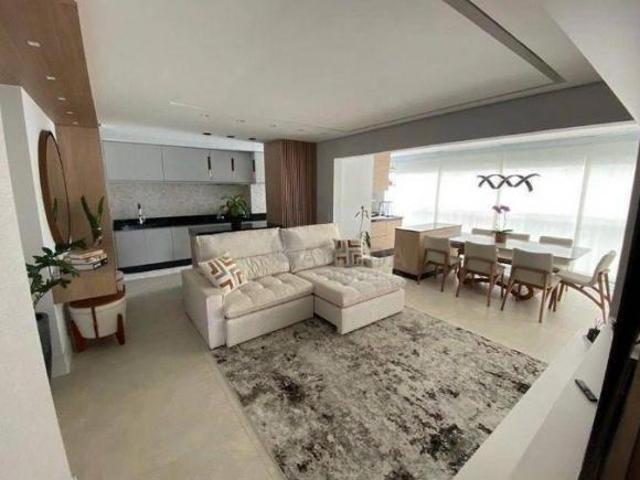 Apartamento Semi Mobiliado com 2 quartos sendo 1 suíte, área gourmet, 1 vaga à venda, 62 m² por R$ 8