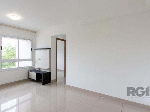 Apartamento semi mobiliado, com área privada de 50,95 M2