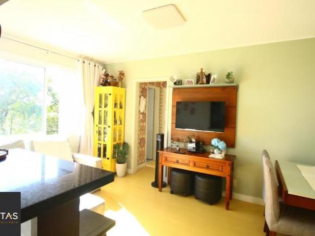 Apartamento Semi Mobiliado com Vista para Praça na Medianeira – 2 Dormitórios e