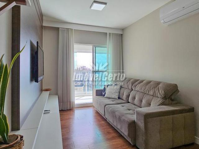 Apartamento semi mobiliado de 65 m² no Condomínio