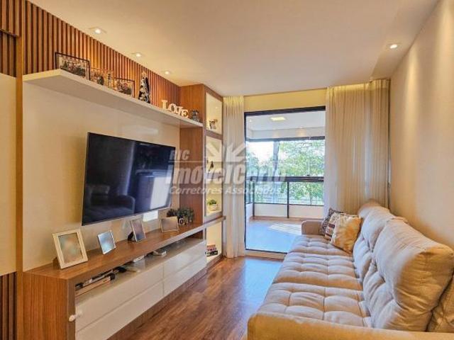Apartamento semi mobiliado de 79 m² privativo com