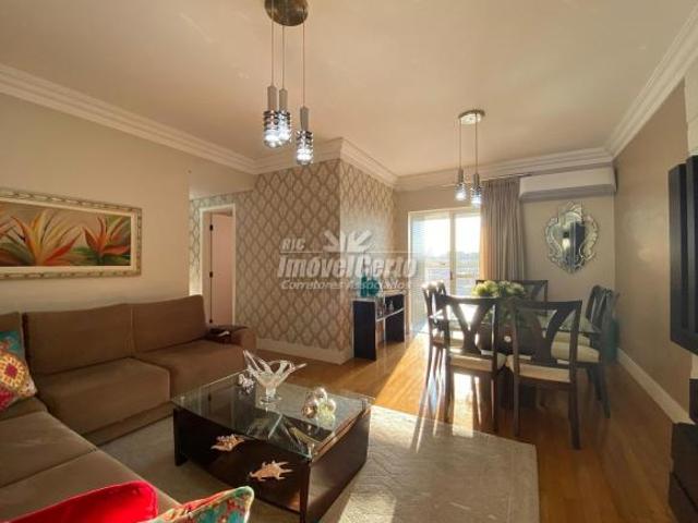 Apartamento semi mobiliado de 92 m² privativo com