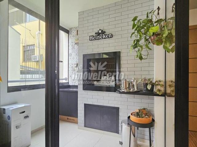 Apartamento semi mobiliado de 99 m² privativo com