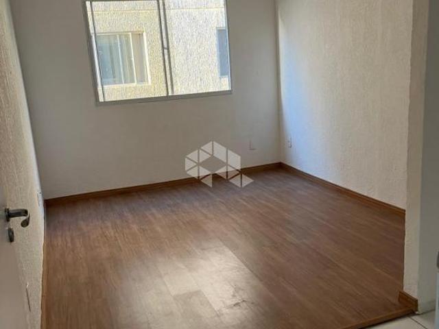 Apartamento semi mobiliado de 2 quartos bem localizado na Restinga