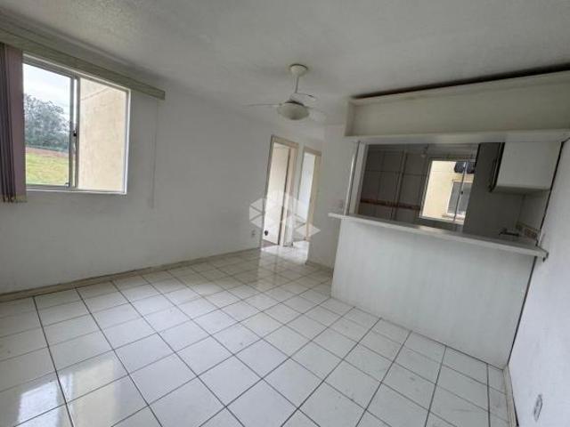Apartamento semi mobiliado de 2 quartos bem localizado na Vila Nova