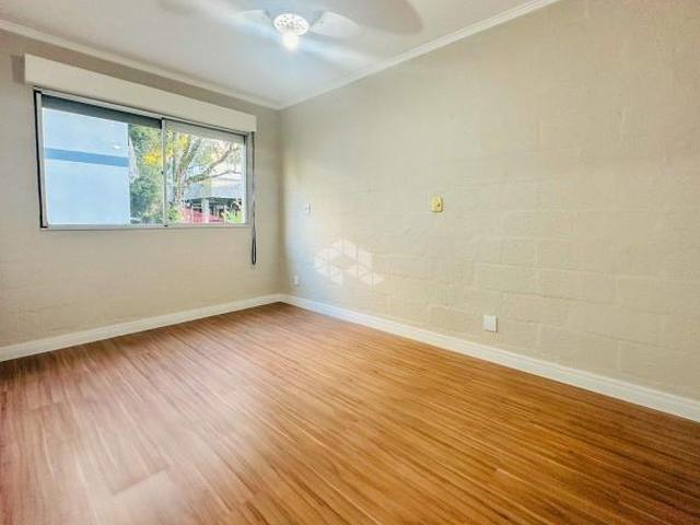 Apartamento Semi mobiliado de 3 dormitórios reformado, com vaga rotativa no bairro Santo Antônio