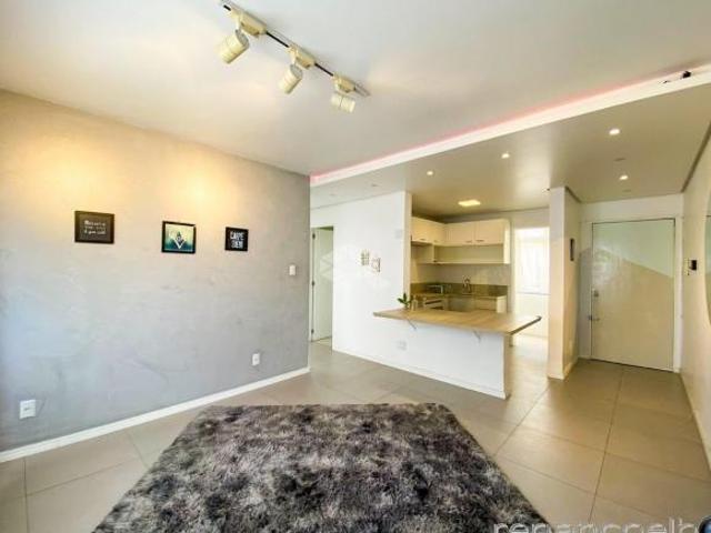 Apartamento semi mobiliado desocupado 73m² 2 dormitórios, 02 vagas, no Bairro Nossa Senhora das Graç