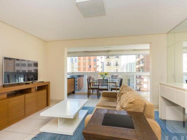 Apartamento semi mobiliado em Higienópolis, ar condicionado, 2 vagas, prédio com ótimo lazer