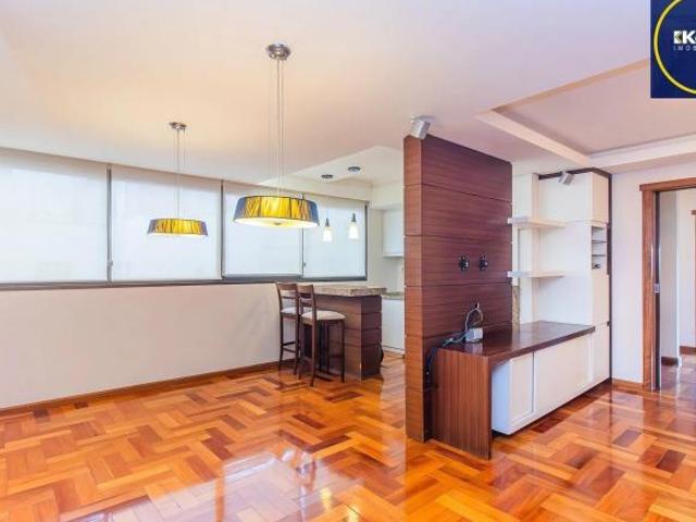 Apartamento semi mobiliado, impecável, com 126m² privativo